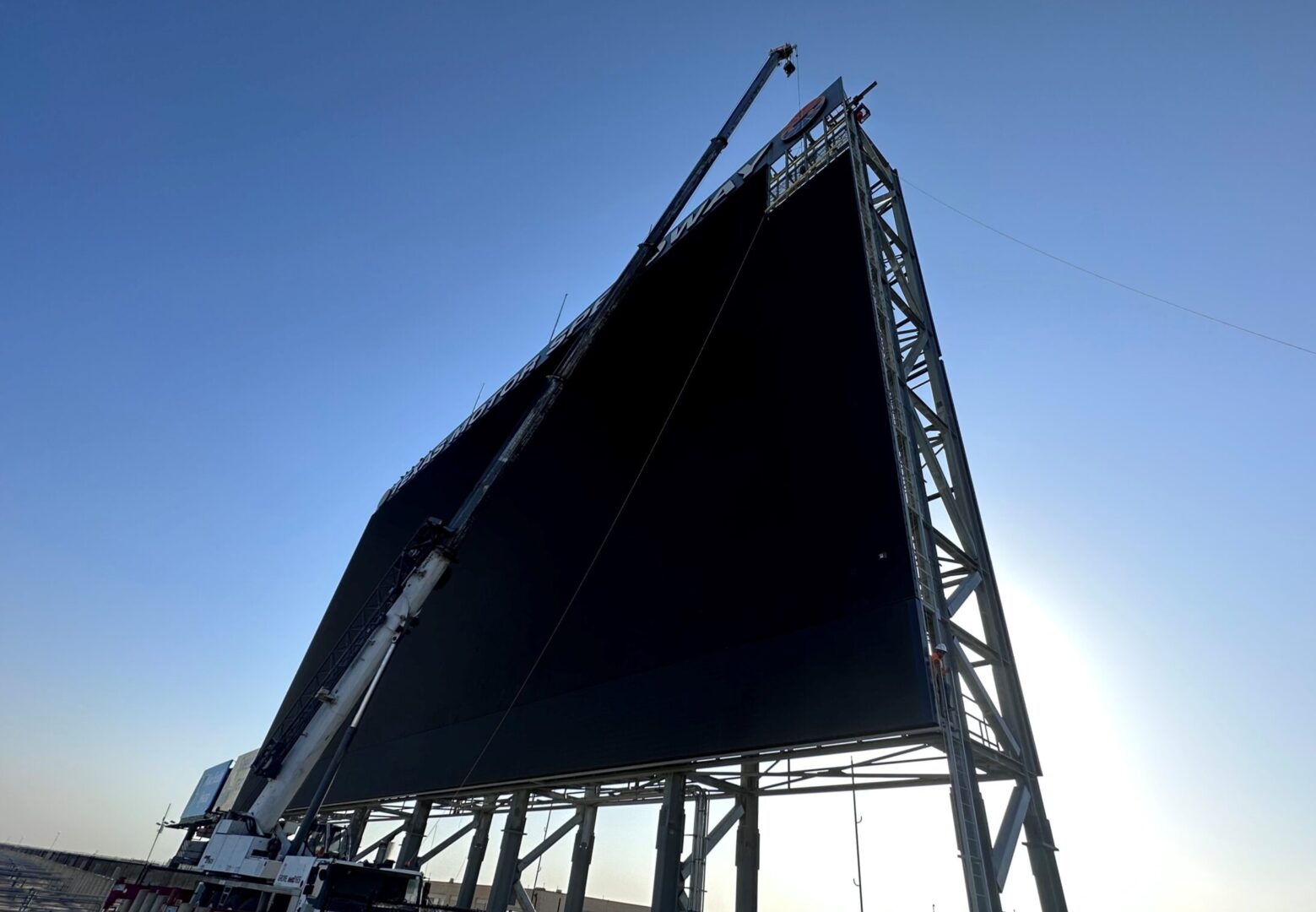 digiLED – THE LED SCREEN EXPERTS – Large Outdoor LED Displays | Big ...