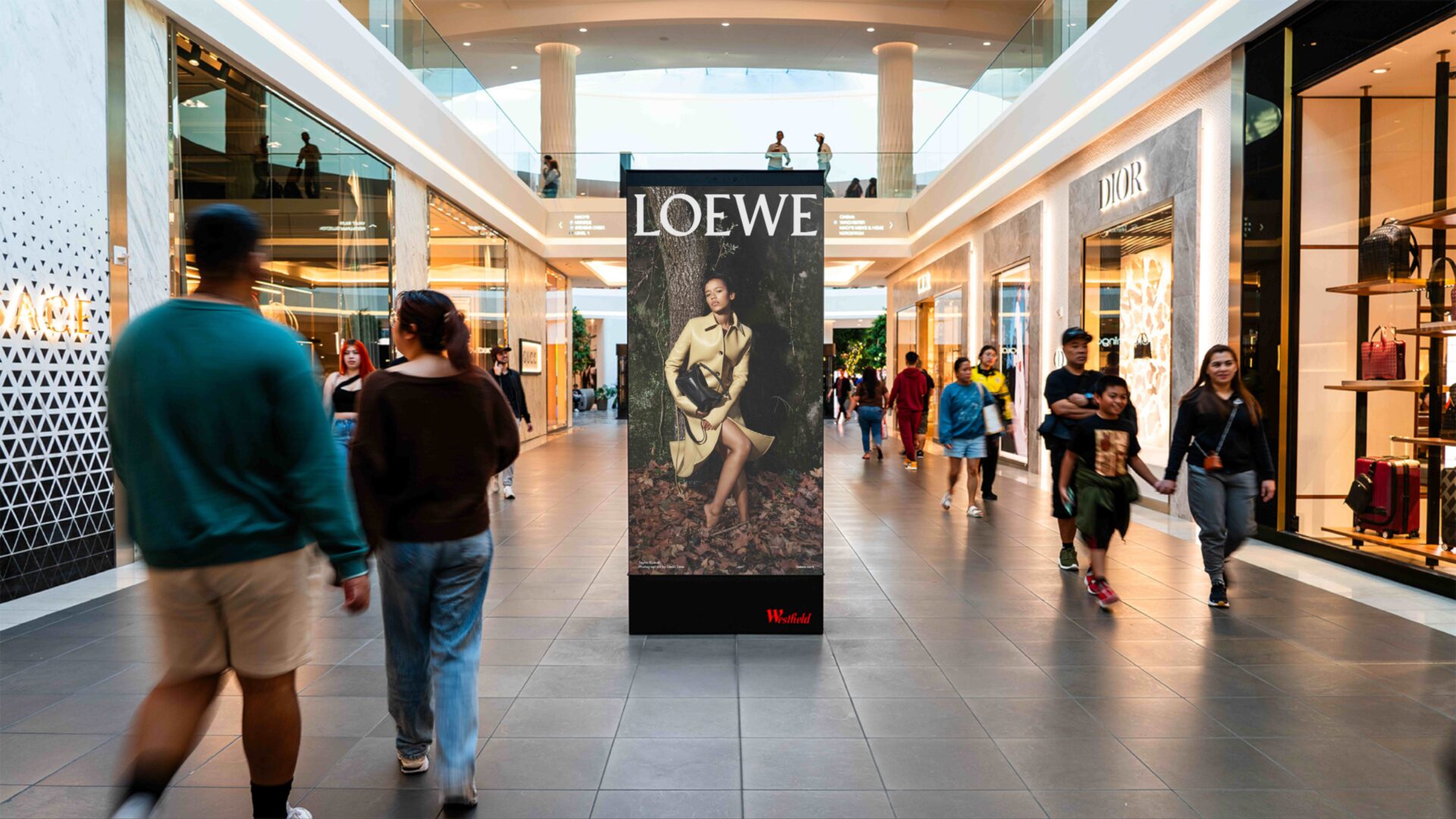Westfield Rise US rollout IXD Network utilising bespoke digiLED LED ...